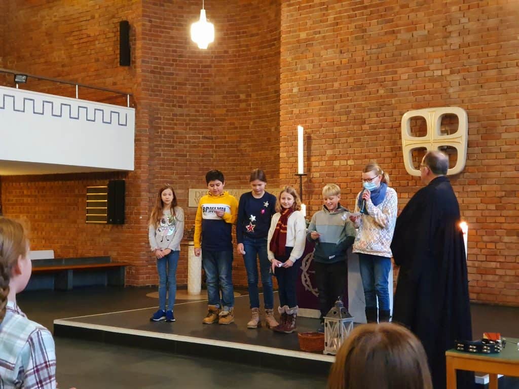 Freude auf das Weihnachtsfest – Marie-Kahle-Gesamtschule der Stadt Bonn